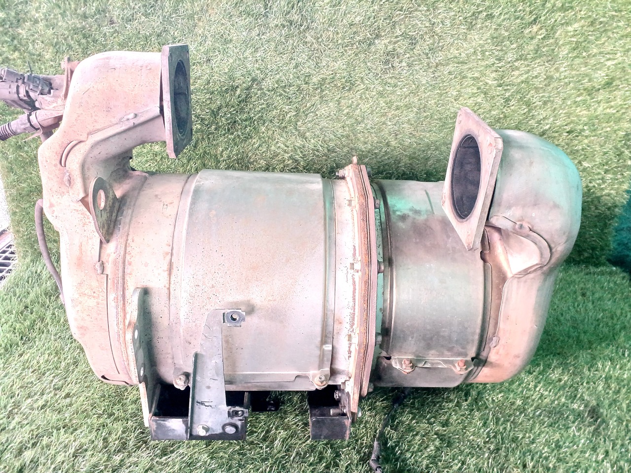 中古 日産UD マフラー (DPF/DPD/DPR) H26年【ストックNo.8-41074】 | 中古トラック販売/買取/レンタルの栗山 ...