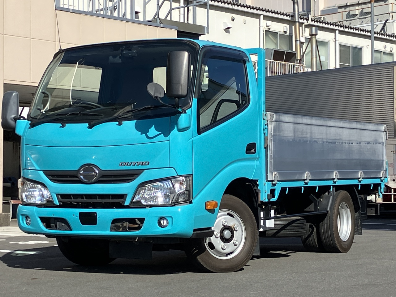 【154万円】中古 日野 平ボディー 2トン(小型) H28年【ストックNo.5-77427】 | 中古トラック販売/買取/レンタルの栗山 ...