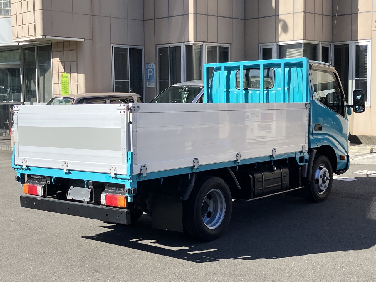 【154万円】中古 日野 平ボディー 2トン(小型) H28年【ストックNo.5-77427】 | 中古トラック販売/買取/レンタルの栗山 ...